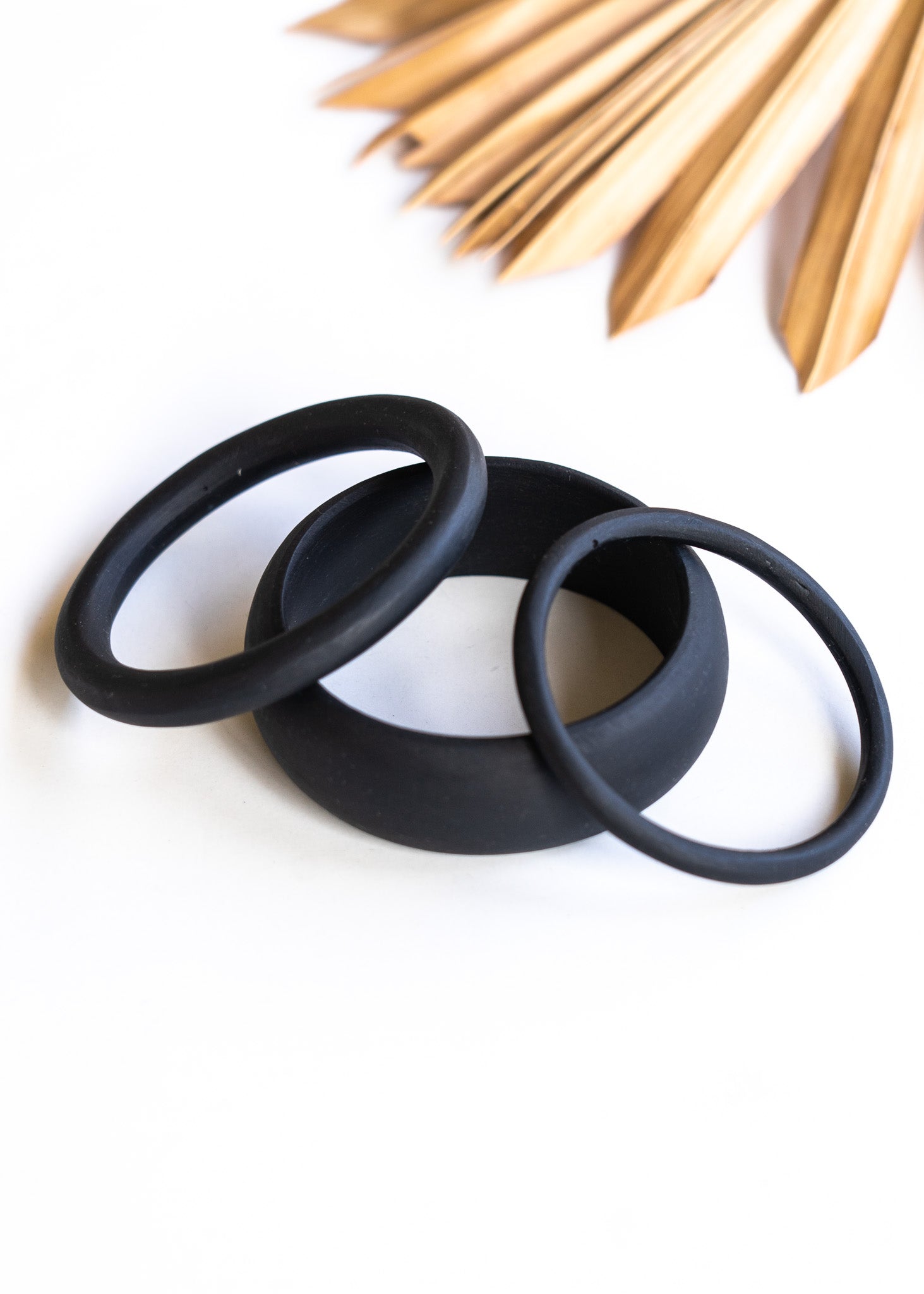 Black Resin Bangles – Bali Queen